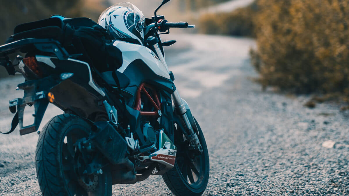 Monto Guzzi Insurance: Compare Rates & Get Quotes - PolicyBachat